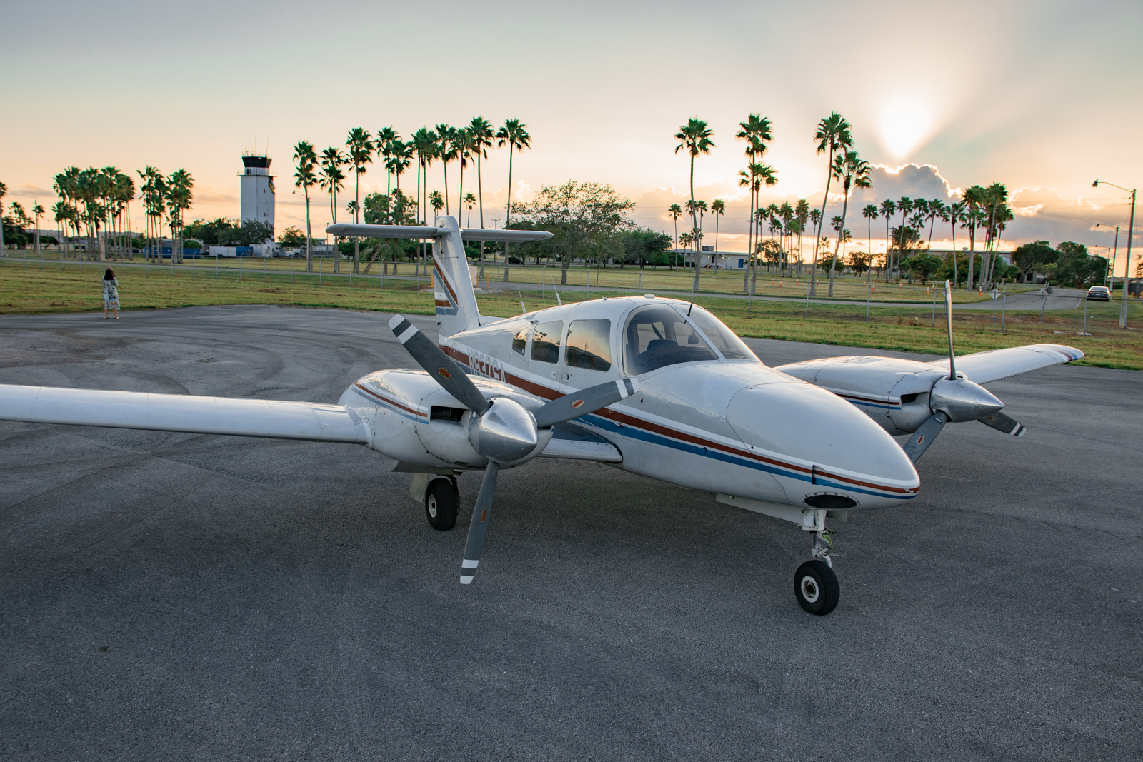 Piper Seminole Prague – Flying Academy | Professional Pilot Training